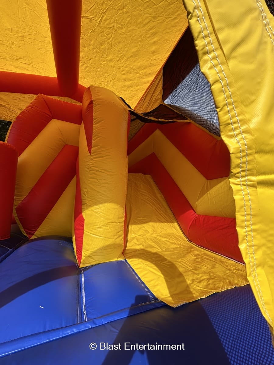 4x4 Roblox Obstacle Slide - Jumping Castle Hire in Brisbane , North ...